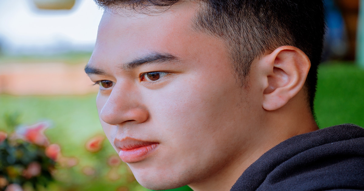 Mewing, A Técnica Que Promete Melhoras Na Estética Do Queixo