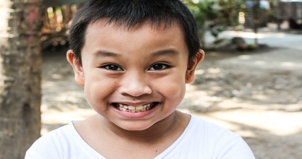 Dente Mole em Adultos? Entenda as Causas Desse Problema