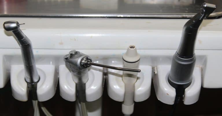 O Que é Profilaxia Dentária e Como é Realizada pelo Dentista?